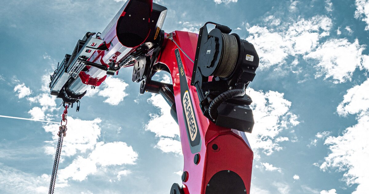 Knuckle Boom vs Stiff Boom: What Will Uniquely Fit