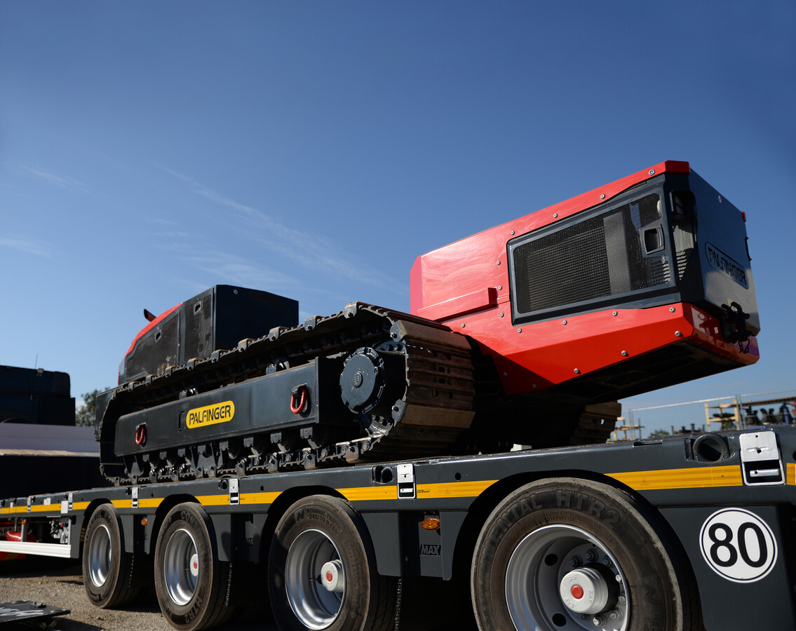 Crawler Cranes Highlights | PALFINGER